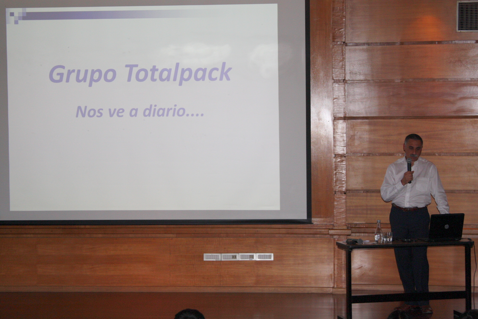 Miguel Budnik en séptimo ciclo de conferencias Haciendo Empresa ...