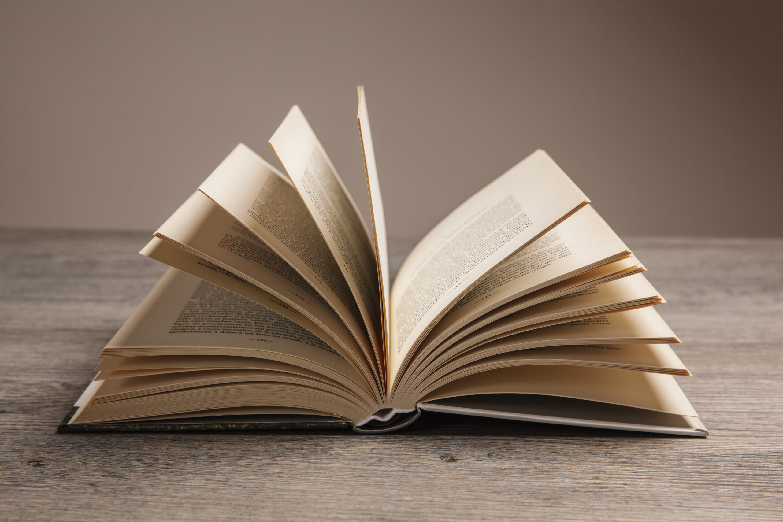 Profesores de Ingeniería Industrial recomiendan lecturas en el Día ...