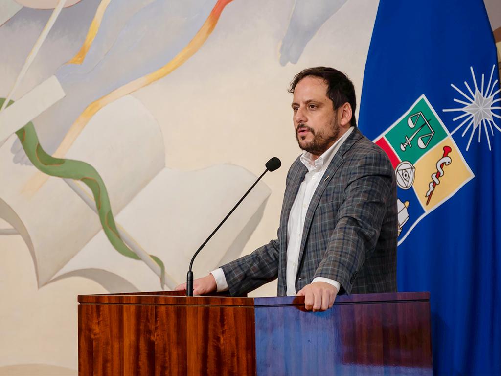 Sergio Celis: “Las bibliotecas siguen siendo esenciales, pero deben reinventarse con contenidos ...